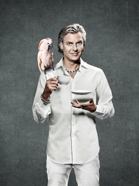 The secret to Joe Labero's shocking acts | Weekender SG