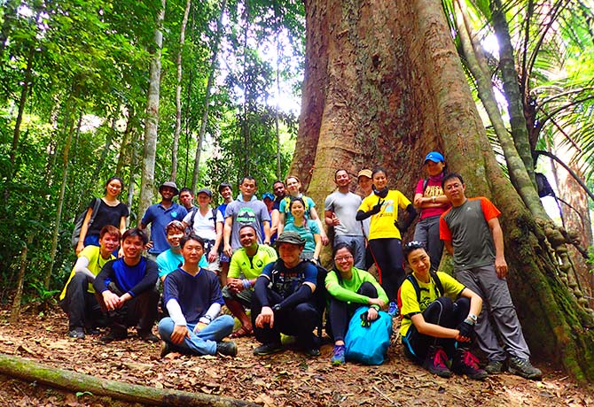 The Ultimate Hiking Guide For The Trekking Traveller - Weekender.Com.Sg