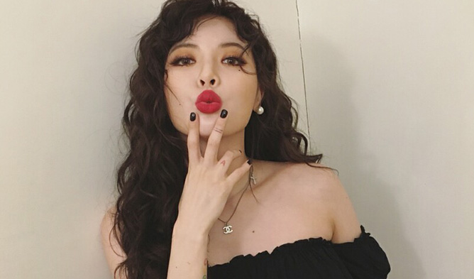 The Comeback Of The Spiral Perm: Will You Wear That Cute Poodle Hair ...