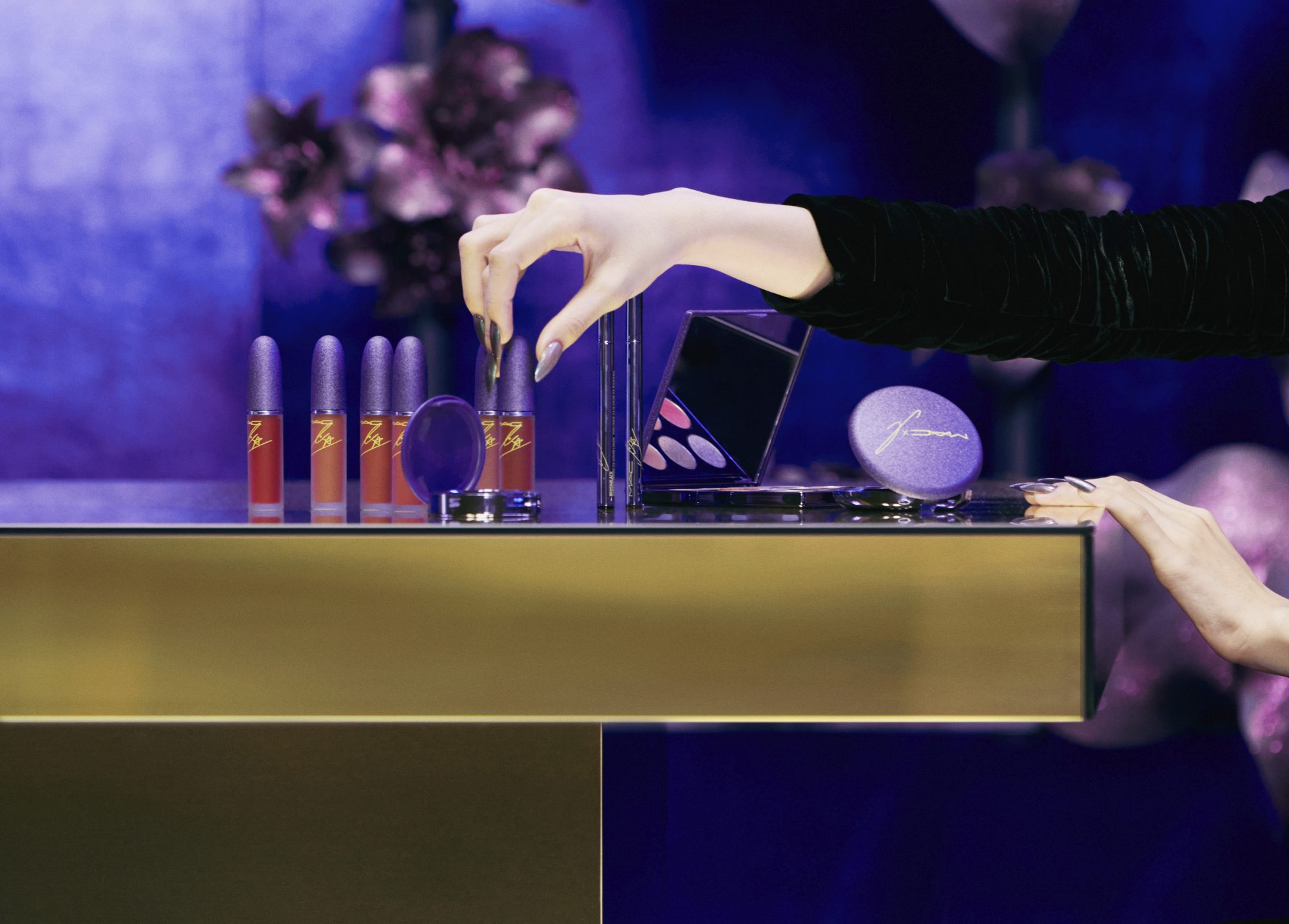 BLACKPINK Lisa Launches New Makeup Collection With MAC Cosmetics ...