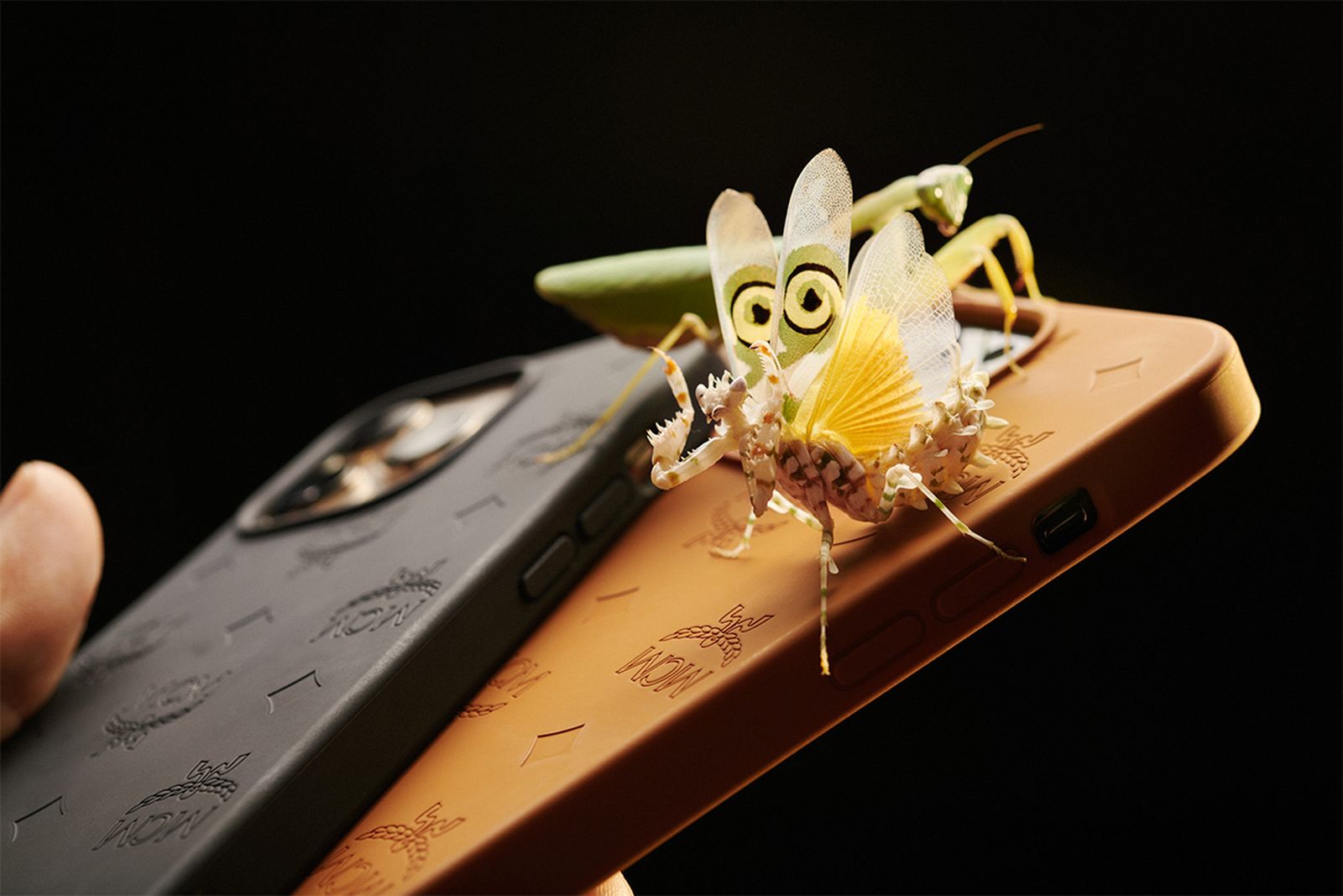 Keep Your Hands Free With MCM x XOUXOU - Weekender.Com.Sg