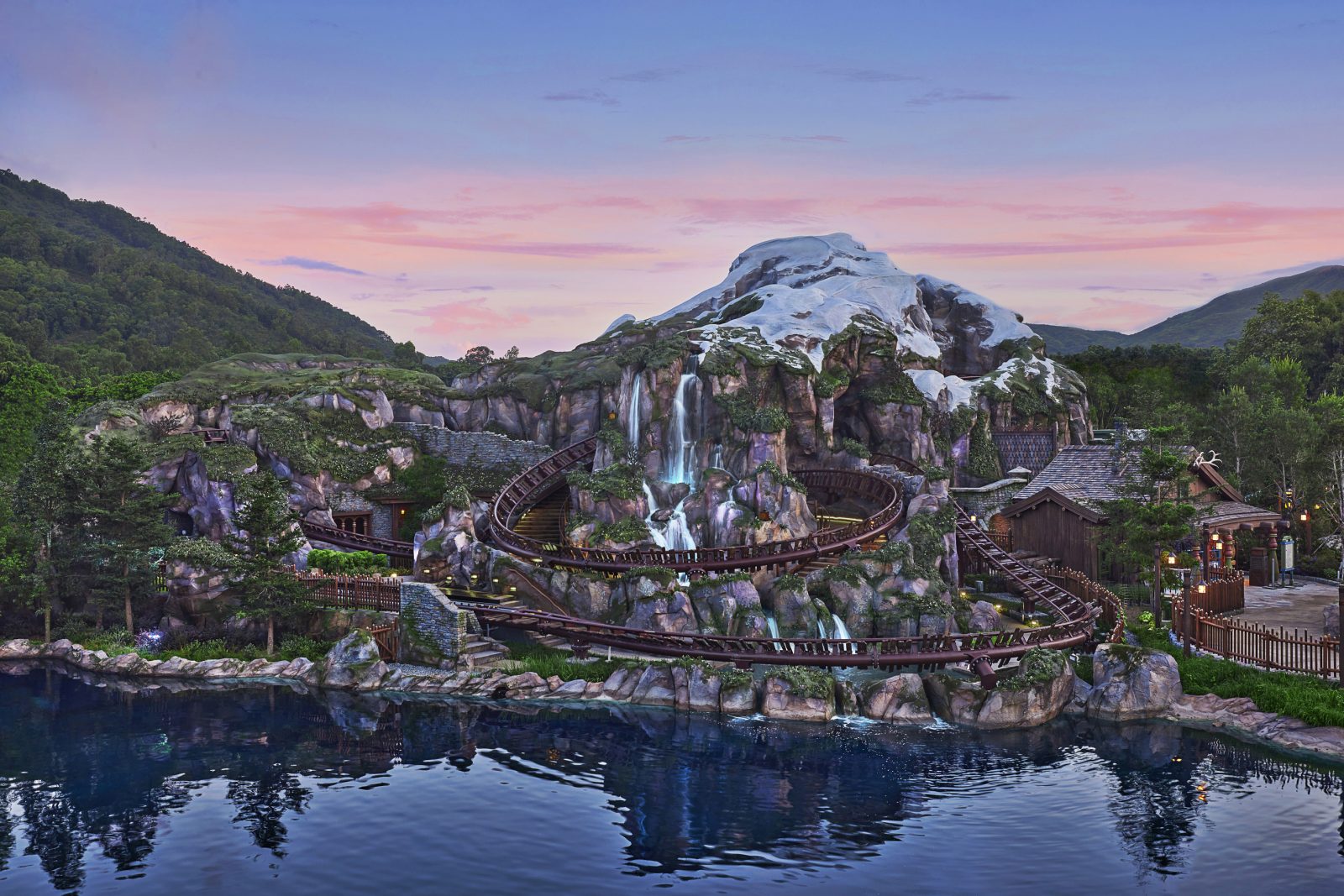 Hong Kong Disneyland Resort Unveils New Frozen Themed Land Opening This ...